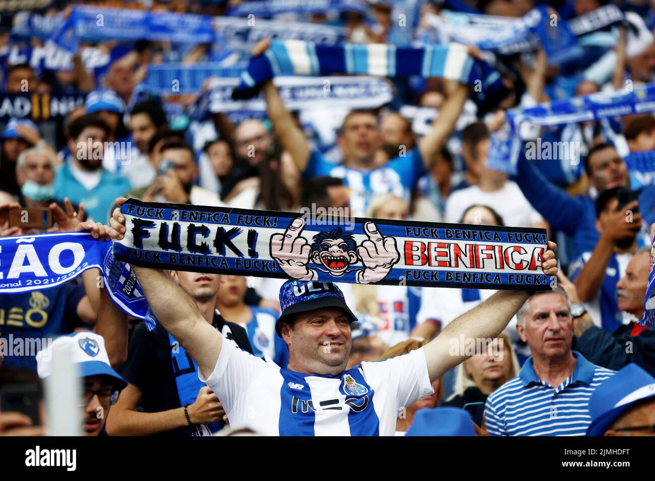 Estadio do dragao fan hi-res stock photography and images - Alamy