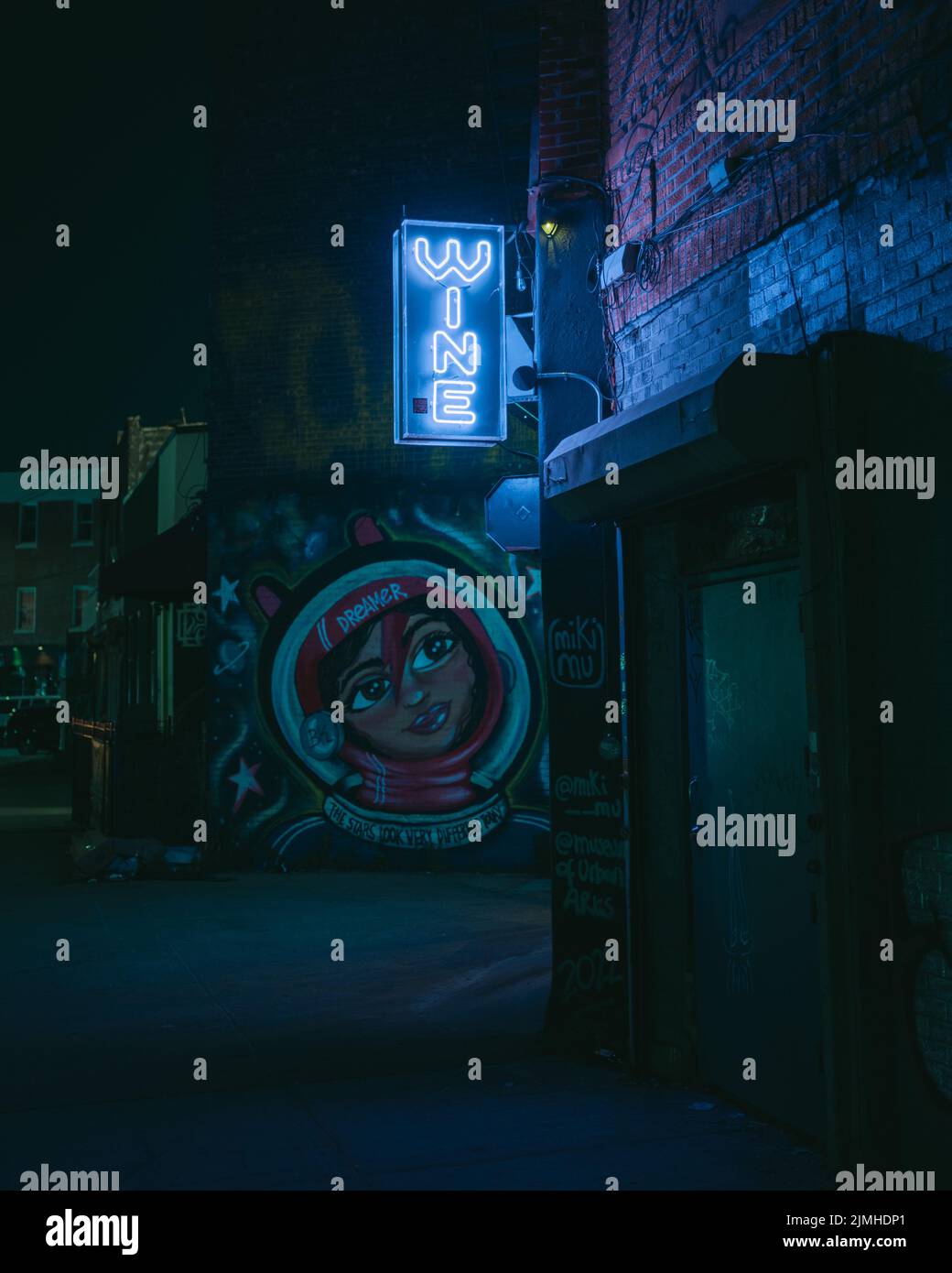 Brooklyn neon sign hi-res stock photography and images - Alamy