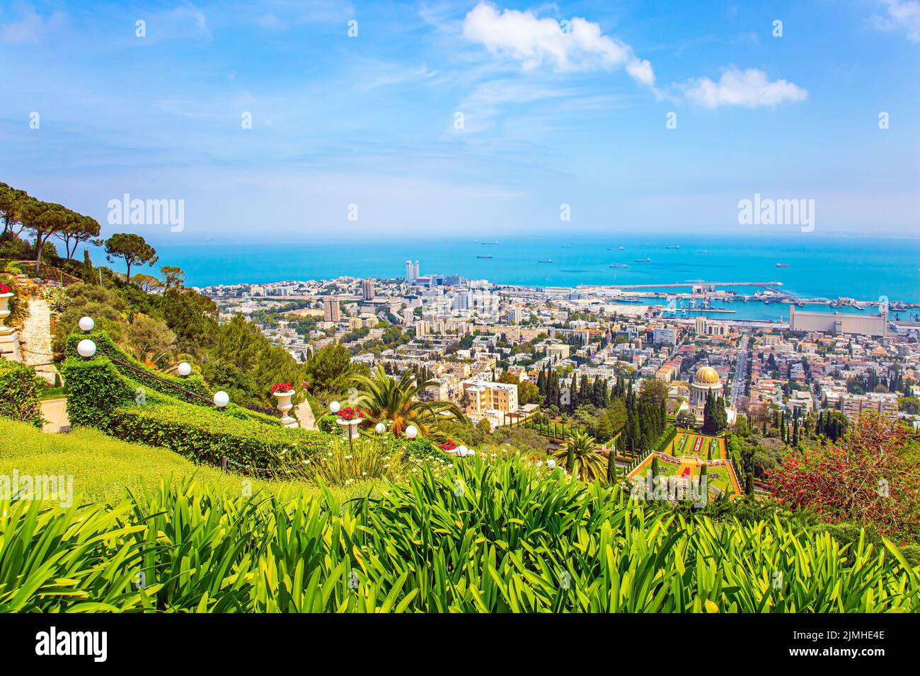 Descent horizontal hi-res stock photography and images - Alamy