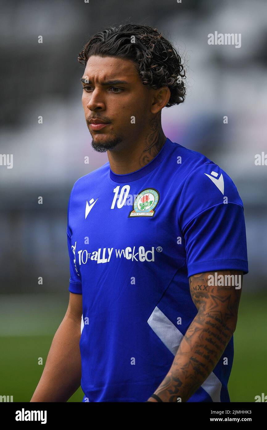 Tyrhys Dolan (10) of Blackburn Rovers during the pre-game warmup Stock ...