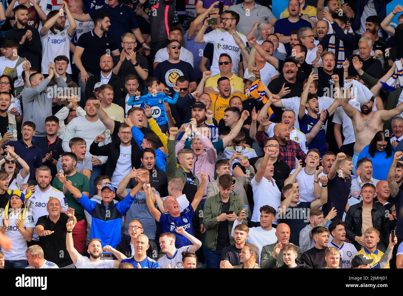 Soccer leeds 2 hi-res stock photography and images - Alamy