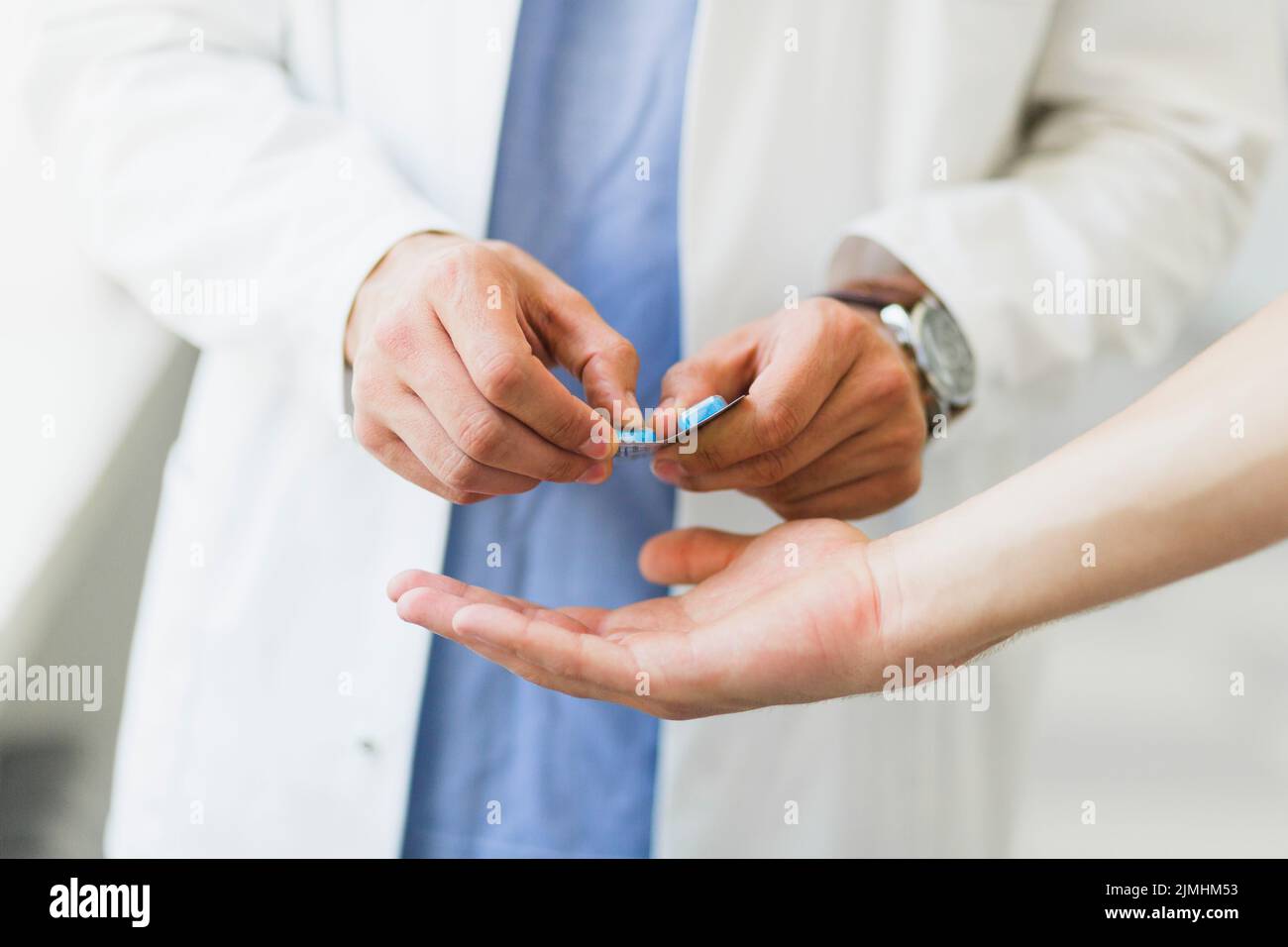 Giving capsule hi-res stock photography and images - Alamy