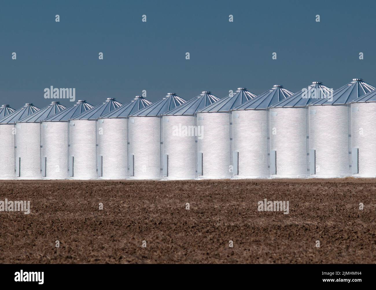 Grain storage tanks Stock Photo - Alamy