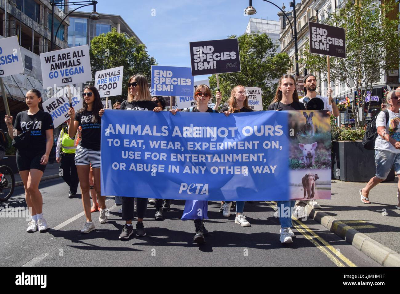 London, UK. 6th August 2022. PETA protesters march through Oxford ...