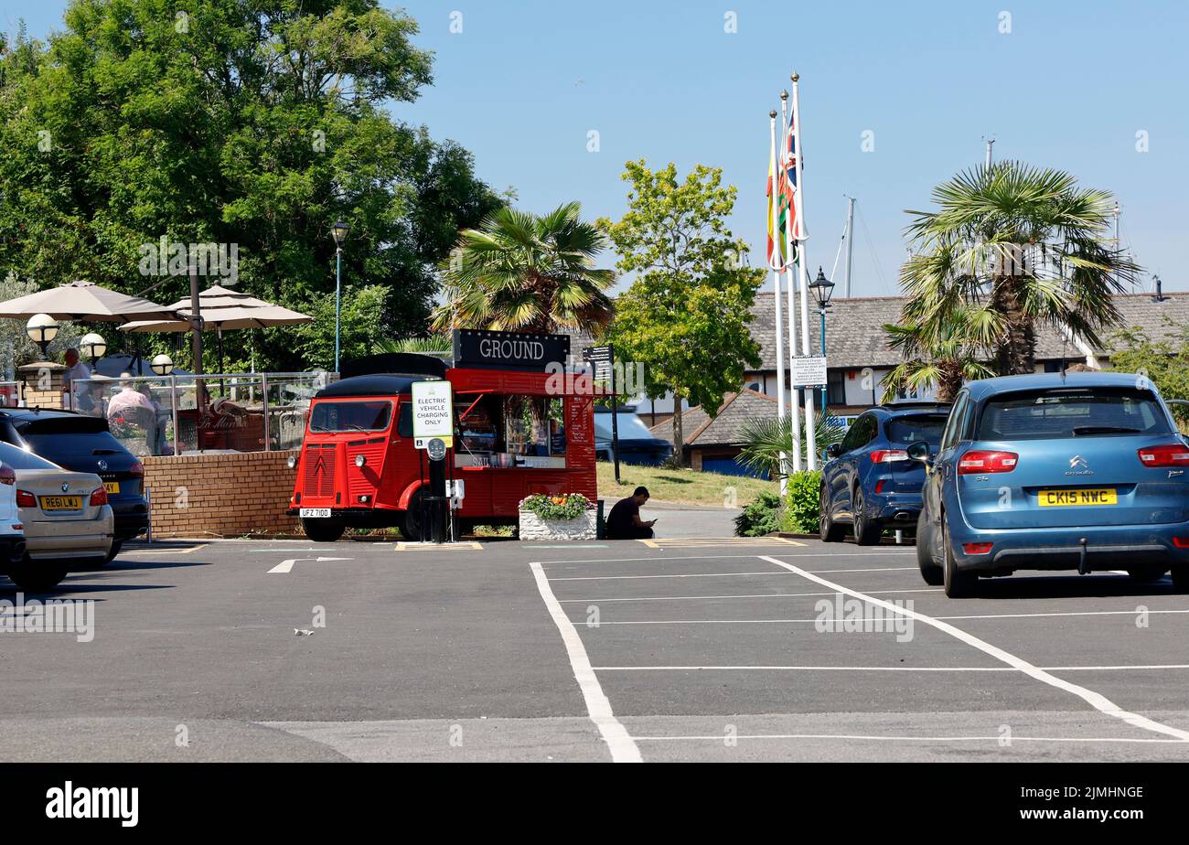 Coffee van outside The Custom House, Penarth side of barrage, Cardiff ...