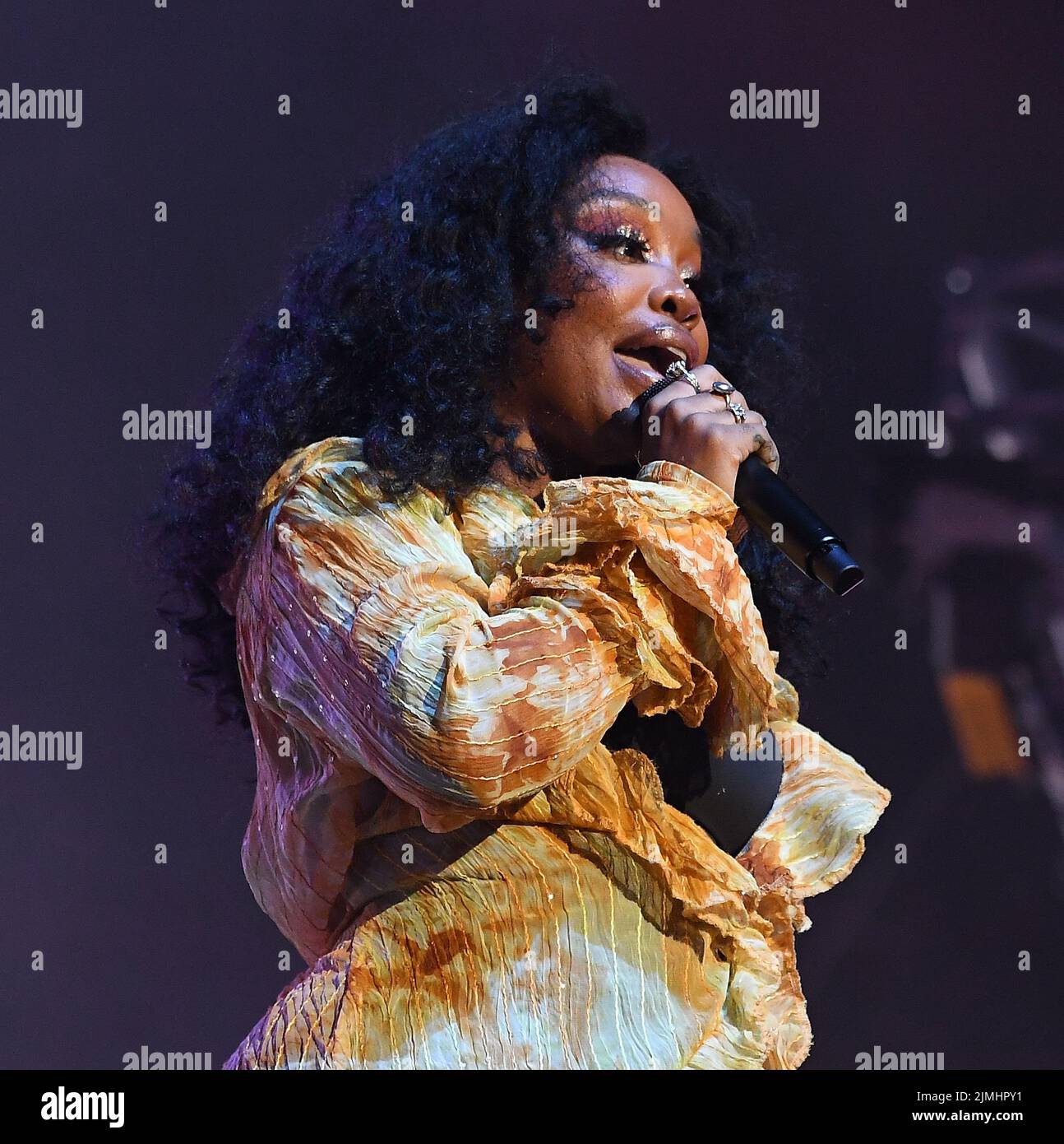 SZA performs during the 2022 Outside Lands Music and Arts Festival at ...