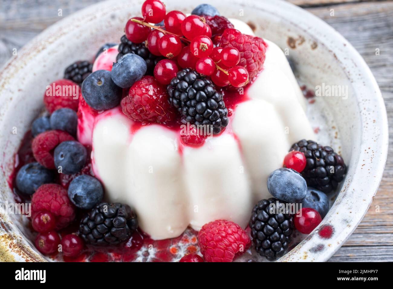 Blankmanger hi-res stock photography and images - Alamy