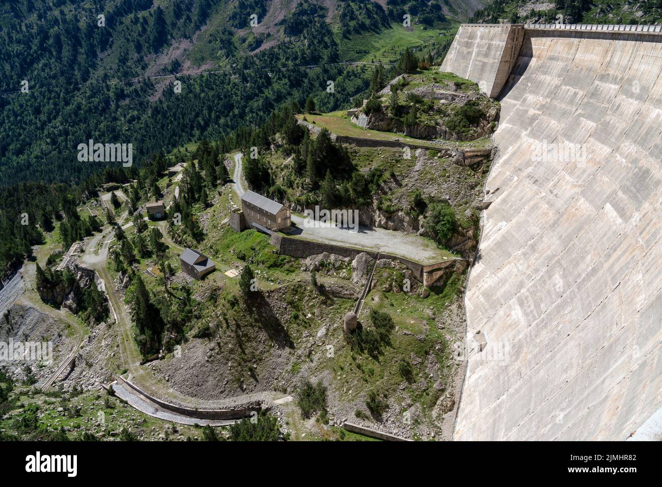 Large concrete reservoir dam wall in sunshine, Barrage dam and Lac de ...