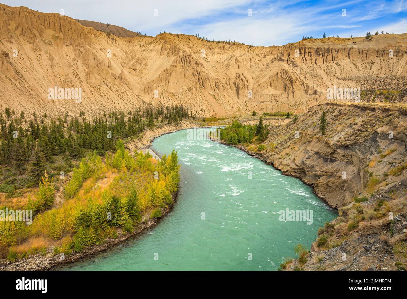 The Chilcotin River flowing through the massive sand dunes in Farwell ...