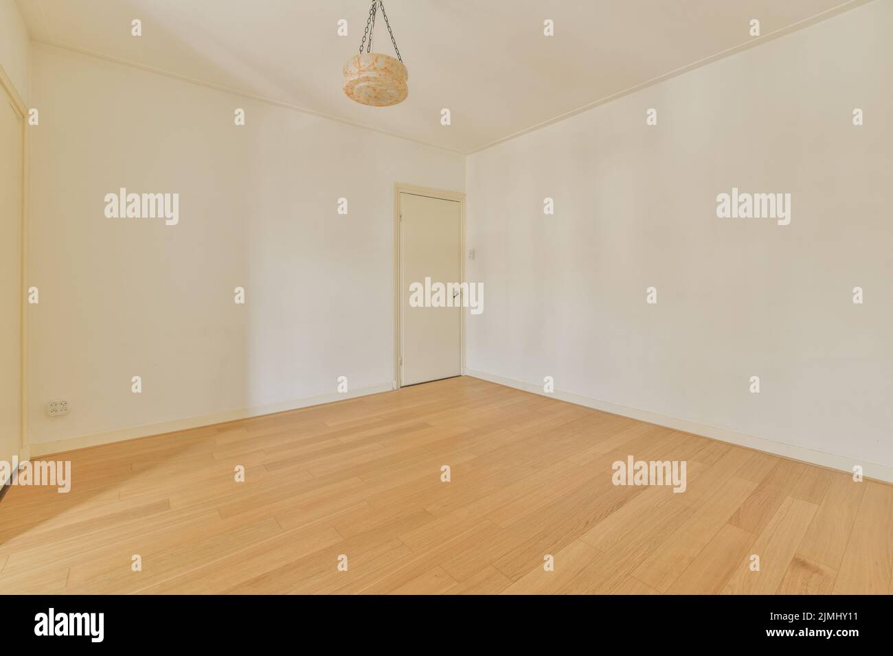A cozy and spacious empty room in a luxury house Stock Photo - Alamy
