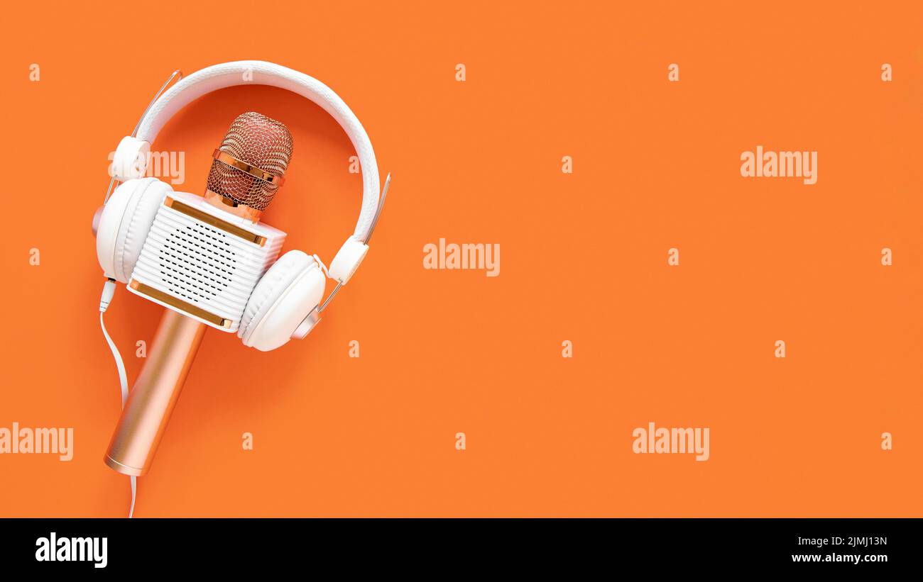 Radio concept with microphone copy space Stock Photo - Alamy