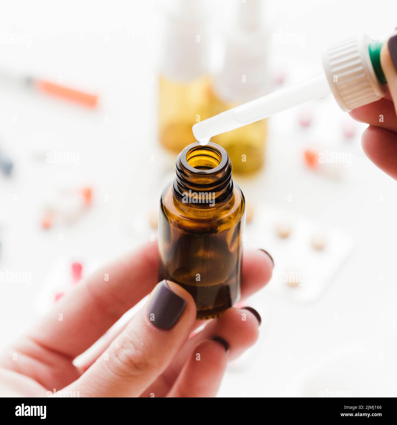 Eye drops container hi-res stock photography and images - Alamy