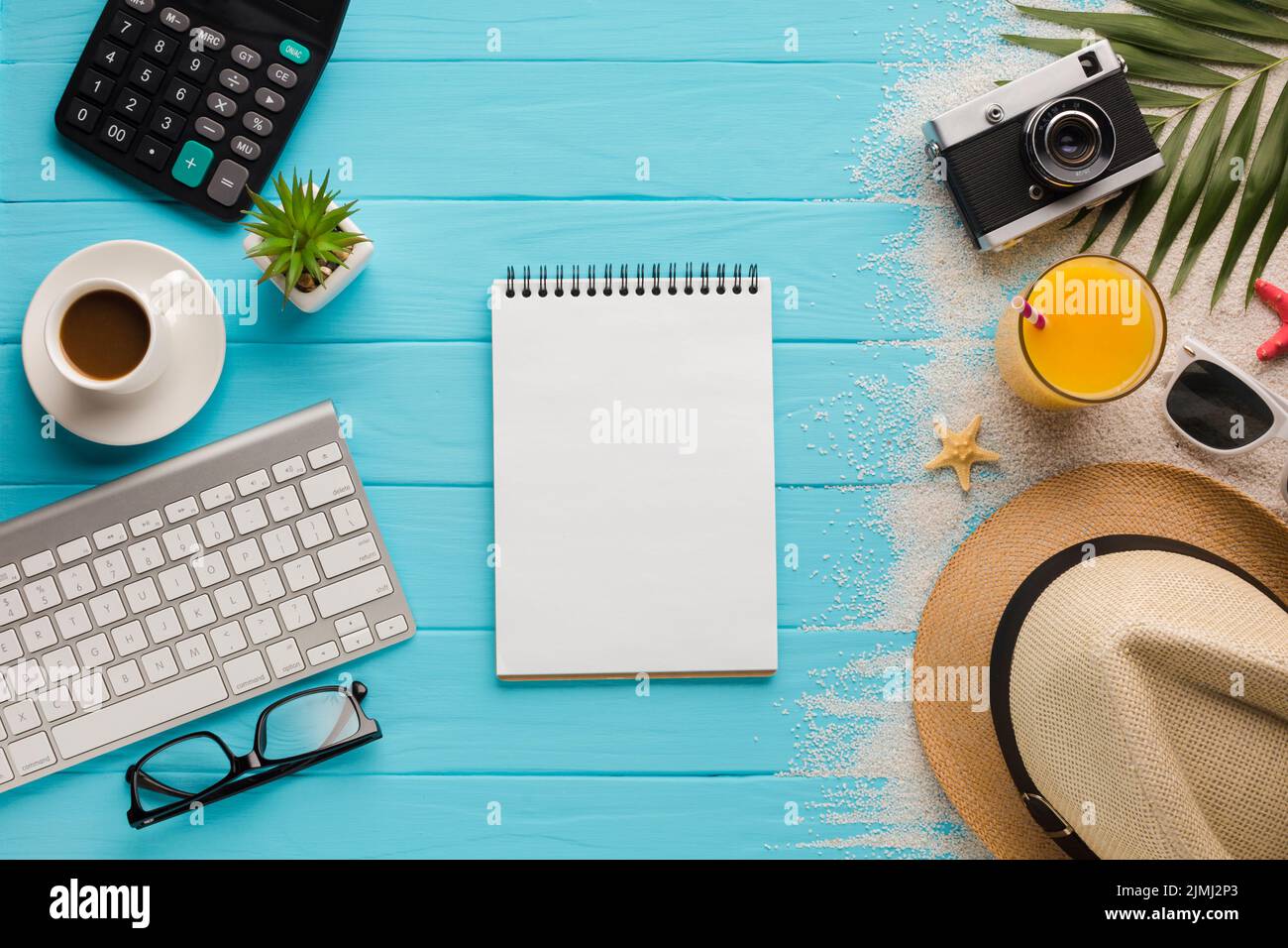 Digital vacation planning hi-res stock photography and images - Alamy