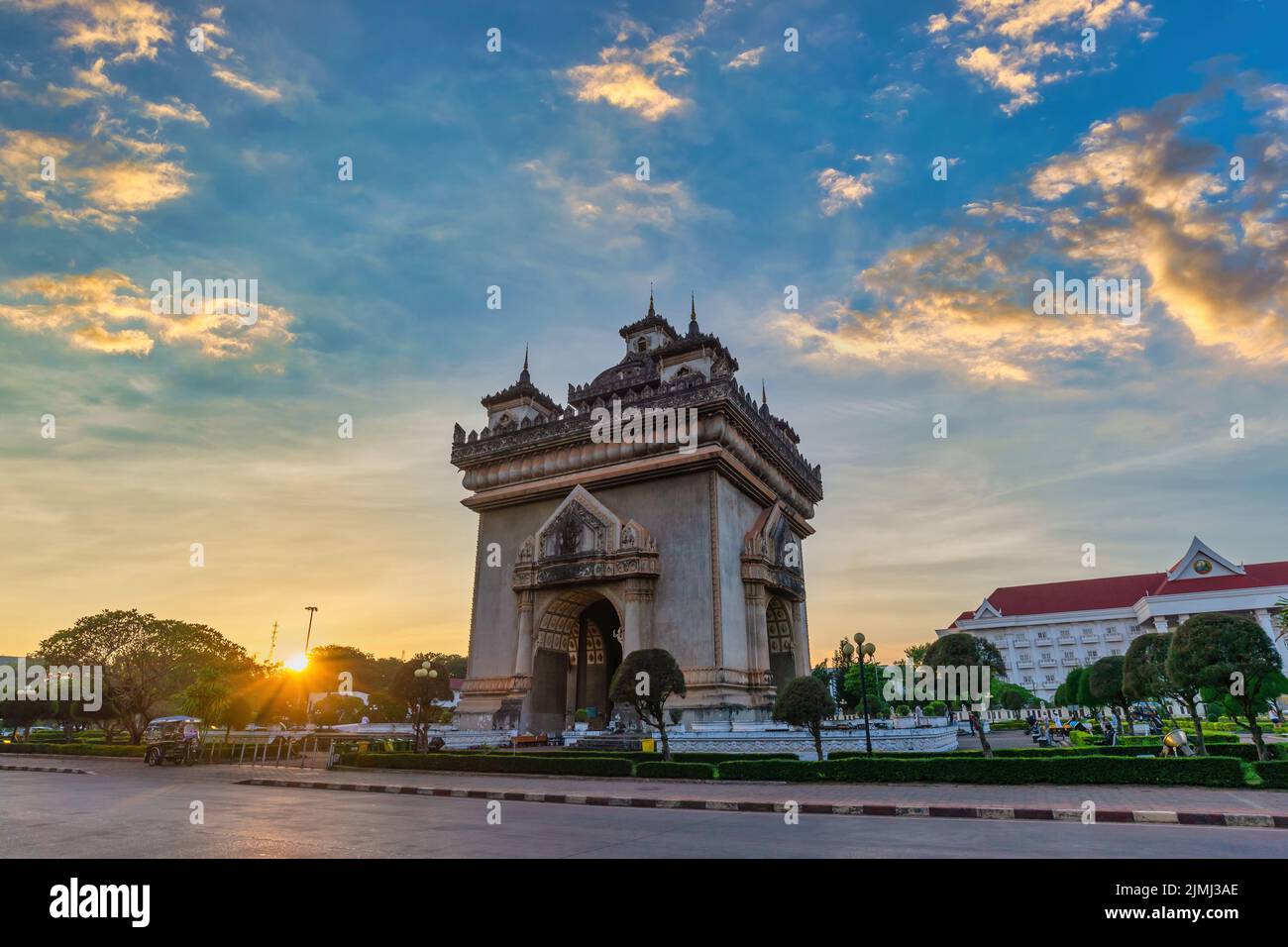 Vientiane Laos, sunset city skyline at Patuxai (Patuxay) the most ...