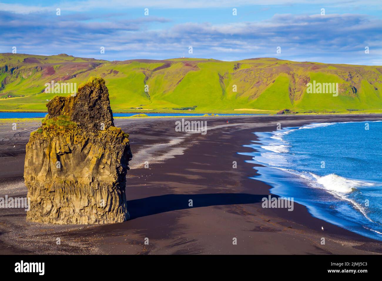 Dyrholaey peninsula arch hi-res stock photography and images - Alamy