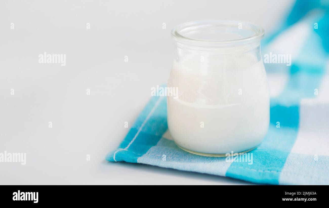 Natural yoghurt container hi-res stock photography and images - Alamy
