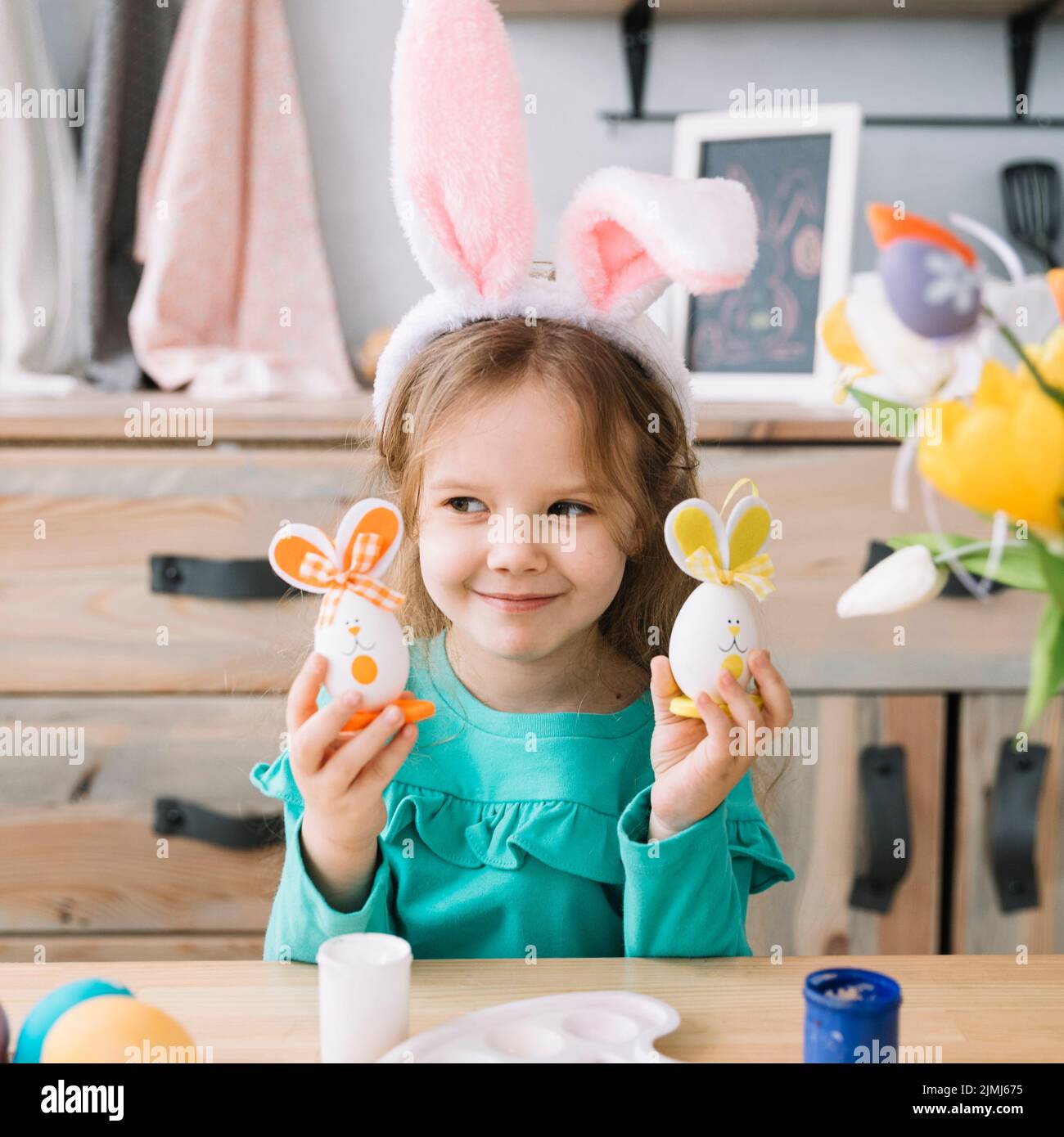 Female easter bunny hi-res stock photography and images - Alamy