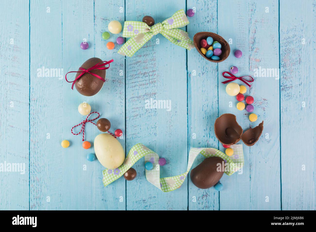 Wreath from sweets ribbon Stock Photo - Alamy