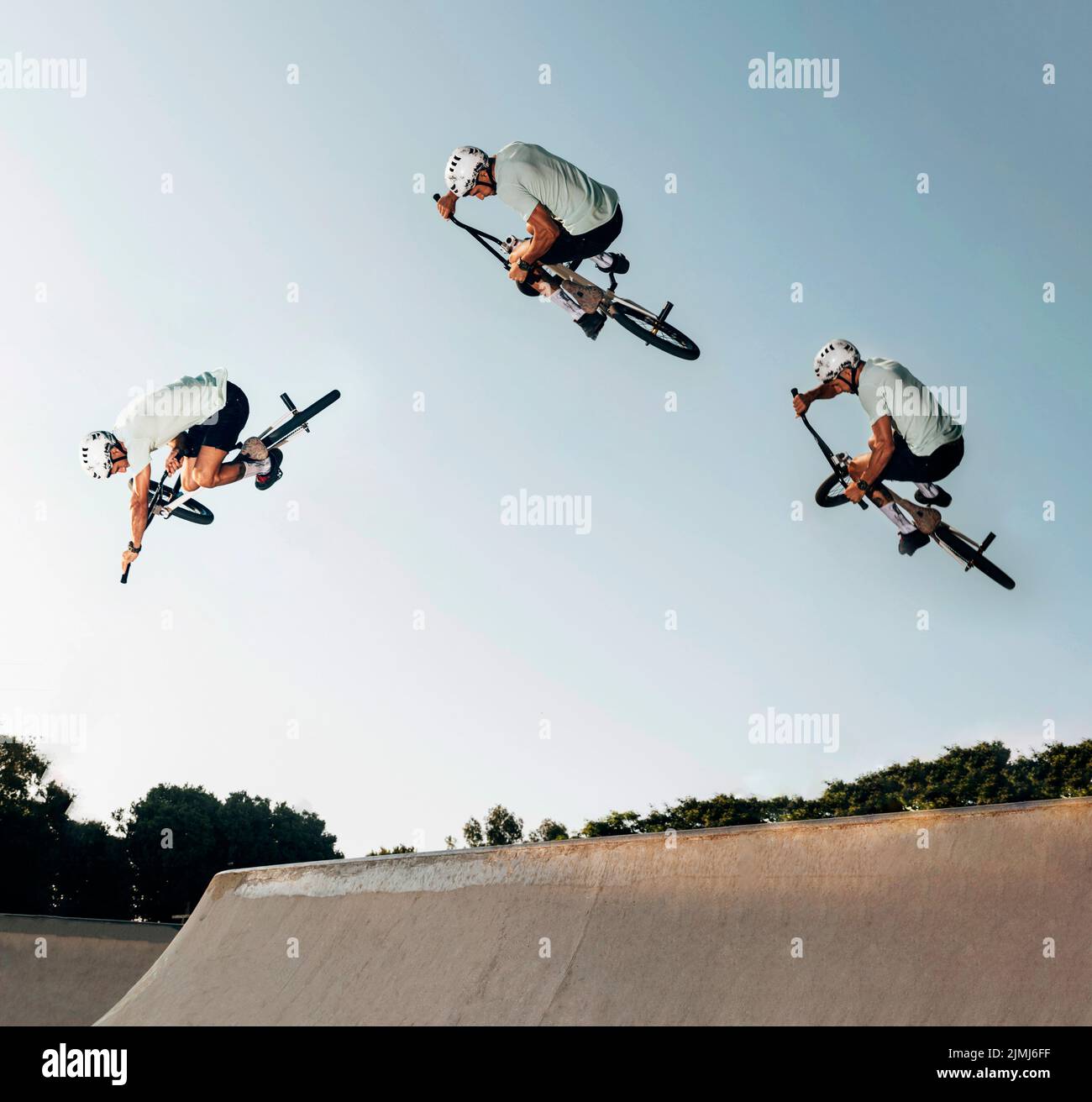 Skate sailing hi-res stock photography and images - Alamy