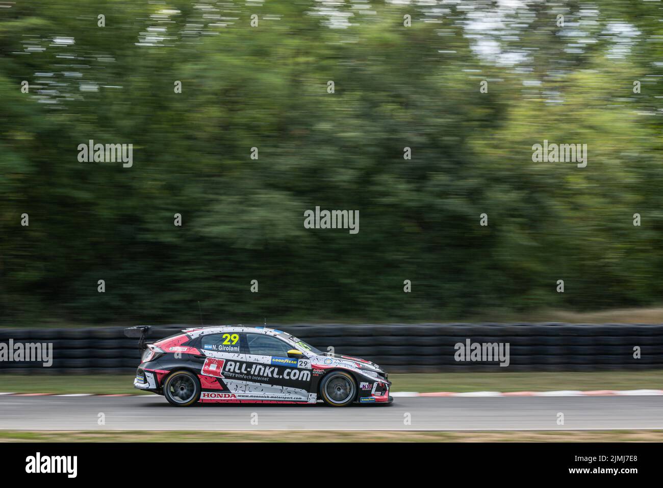 29 GIROLAMI Nestor (ARG), ALL-INKL.COM Munnich Motorsport, Honda Civic ...