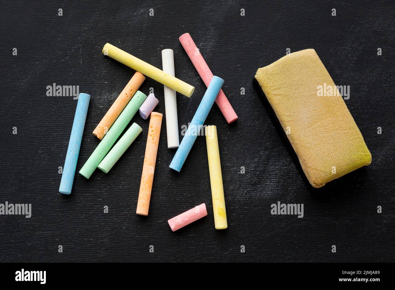 Black chalk art hi-res stock photography and images - Alamy