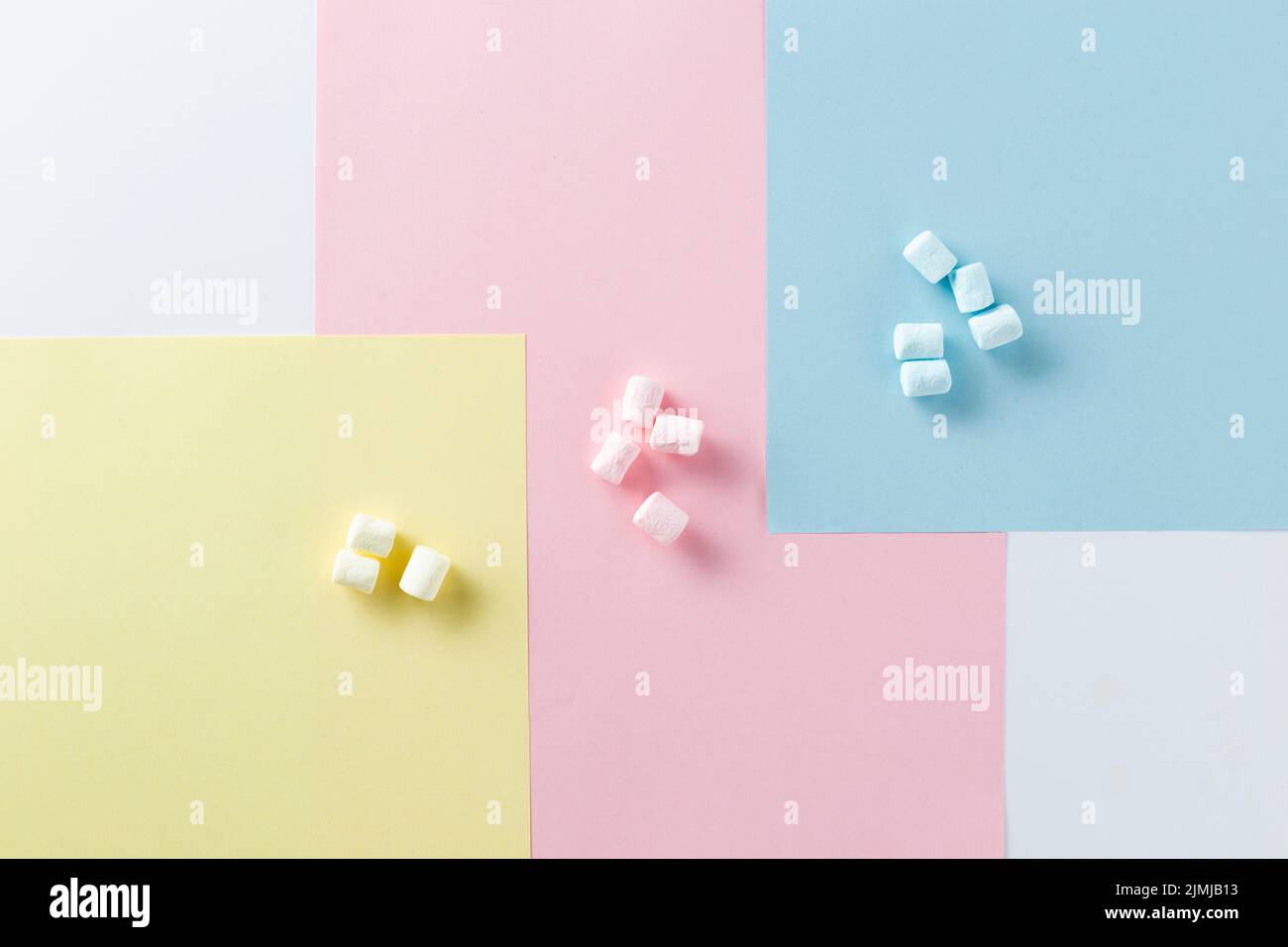 Variety colours with marshmallows Stock Photo - Alamy