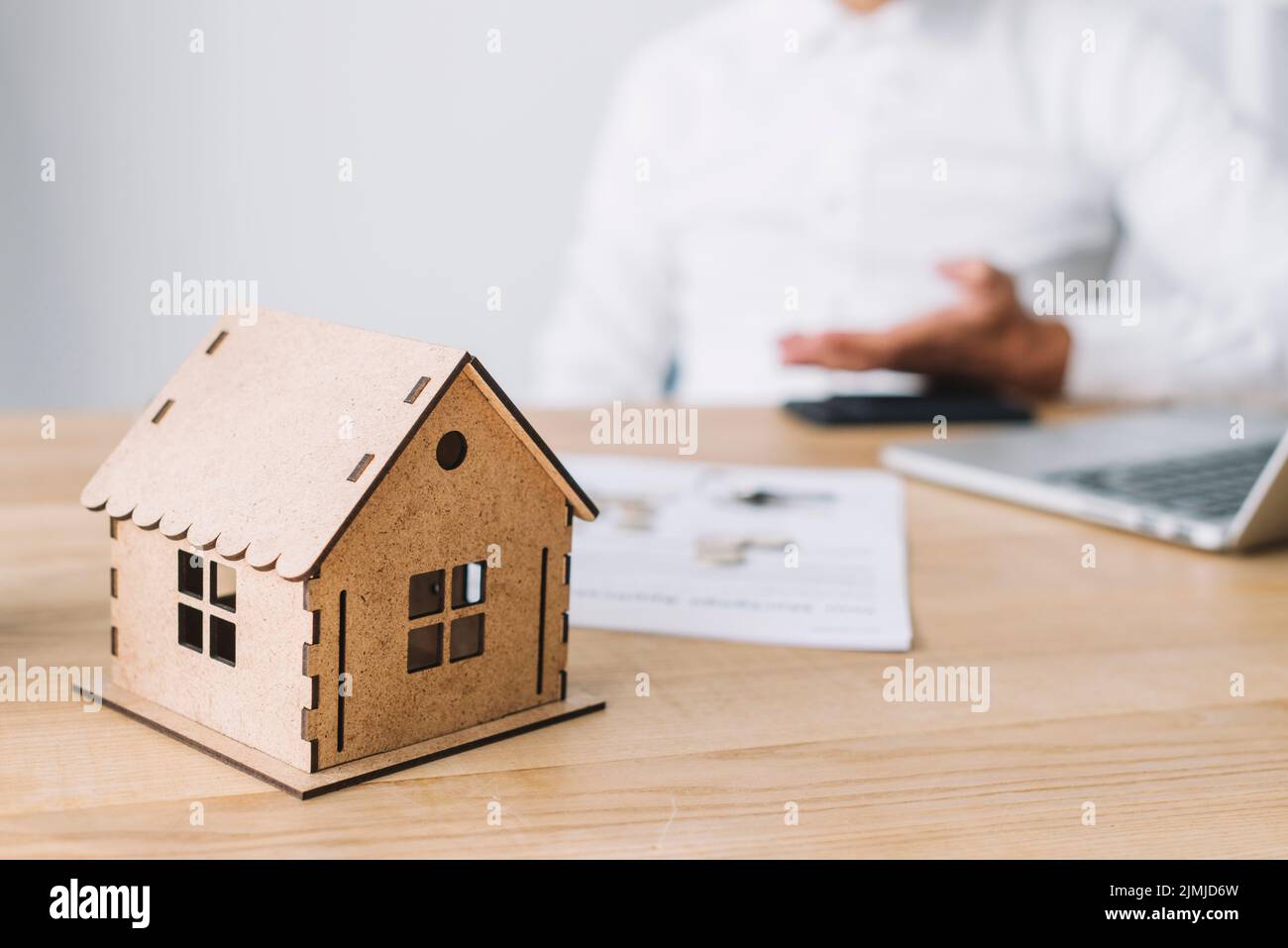 Real estate profile hi-res stock photography and images - Alamy