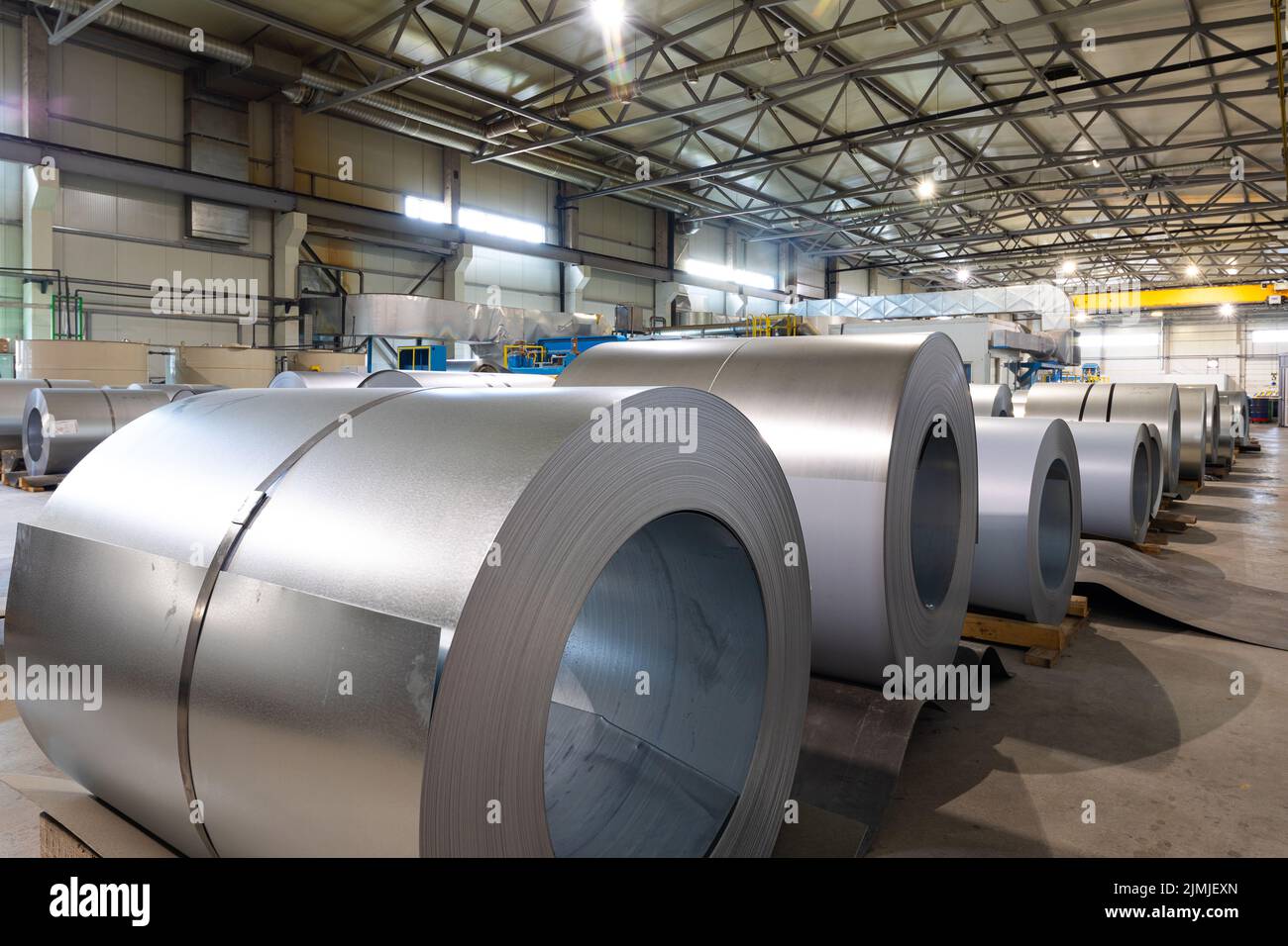 Metal tile for roof in metallic forming machine production line in ...