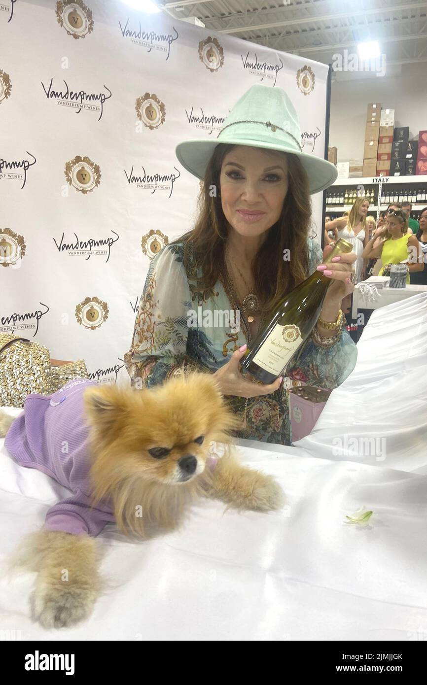 Lisa Vanderpump signed bottles of wine at Bottle Hampton in Southampton ...