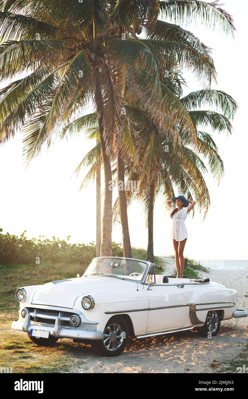 Retro white convertible hi-res stock photography and images - Alamy