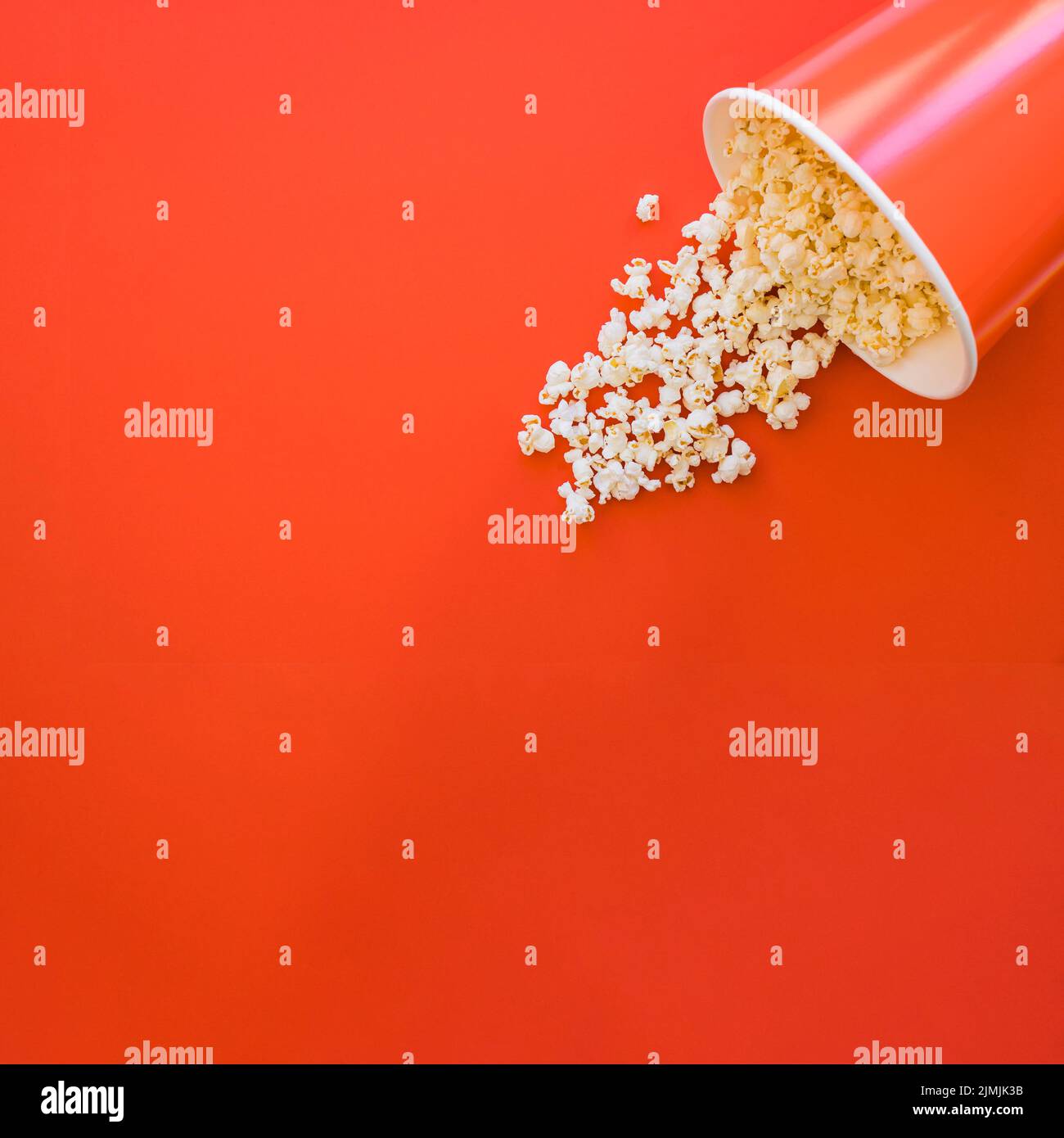 Popcorn bucket pop corn hi-res stock photography and images - Alamy