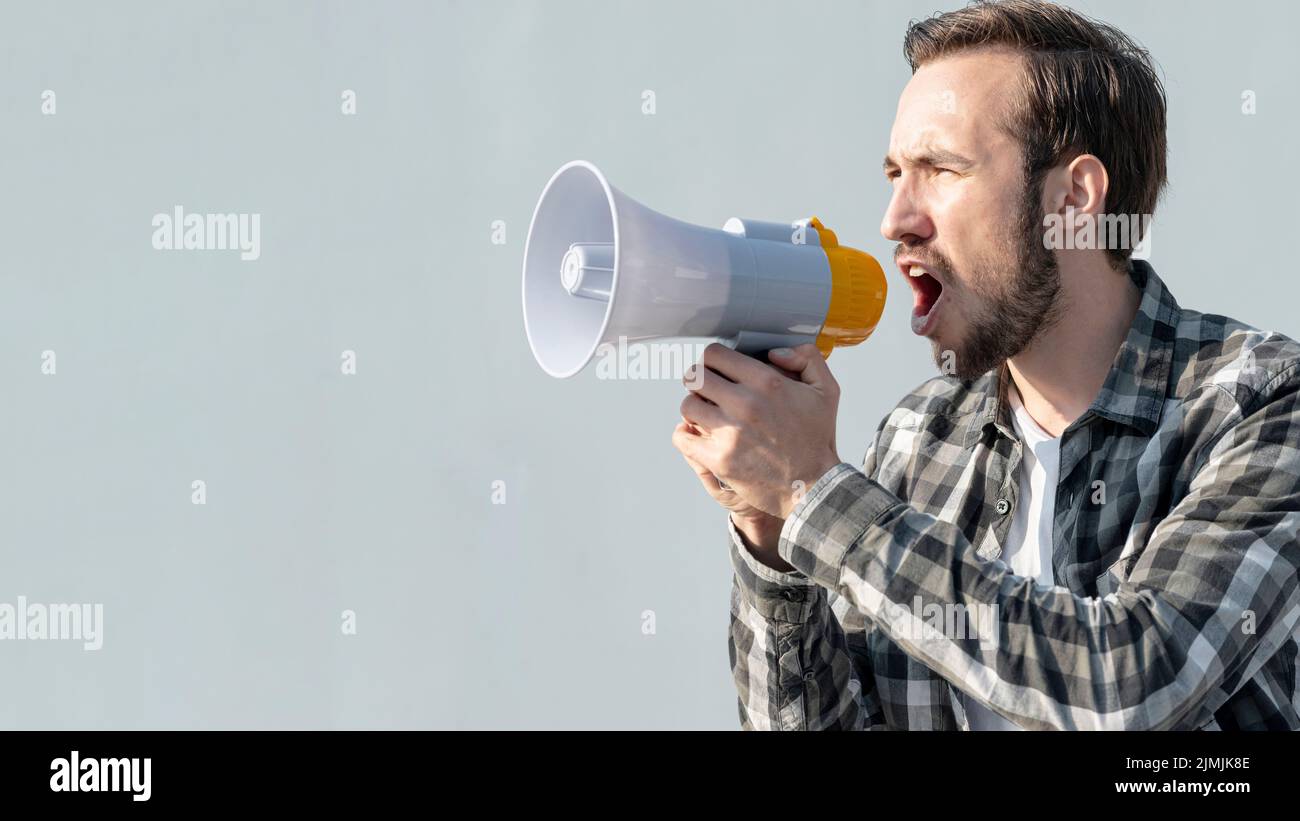 Megaphone talk person hi-res stock photography and images - Alamy