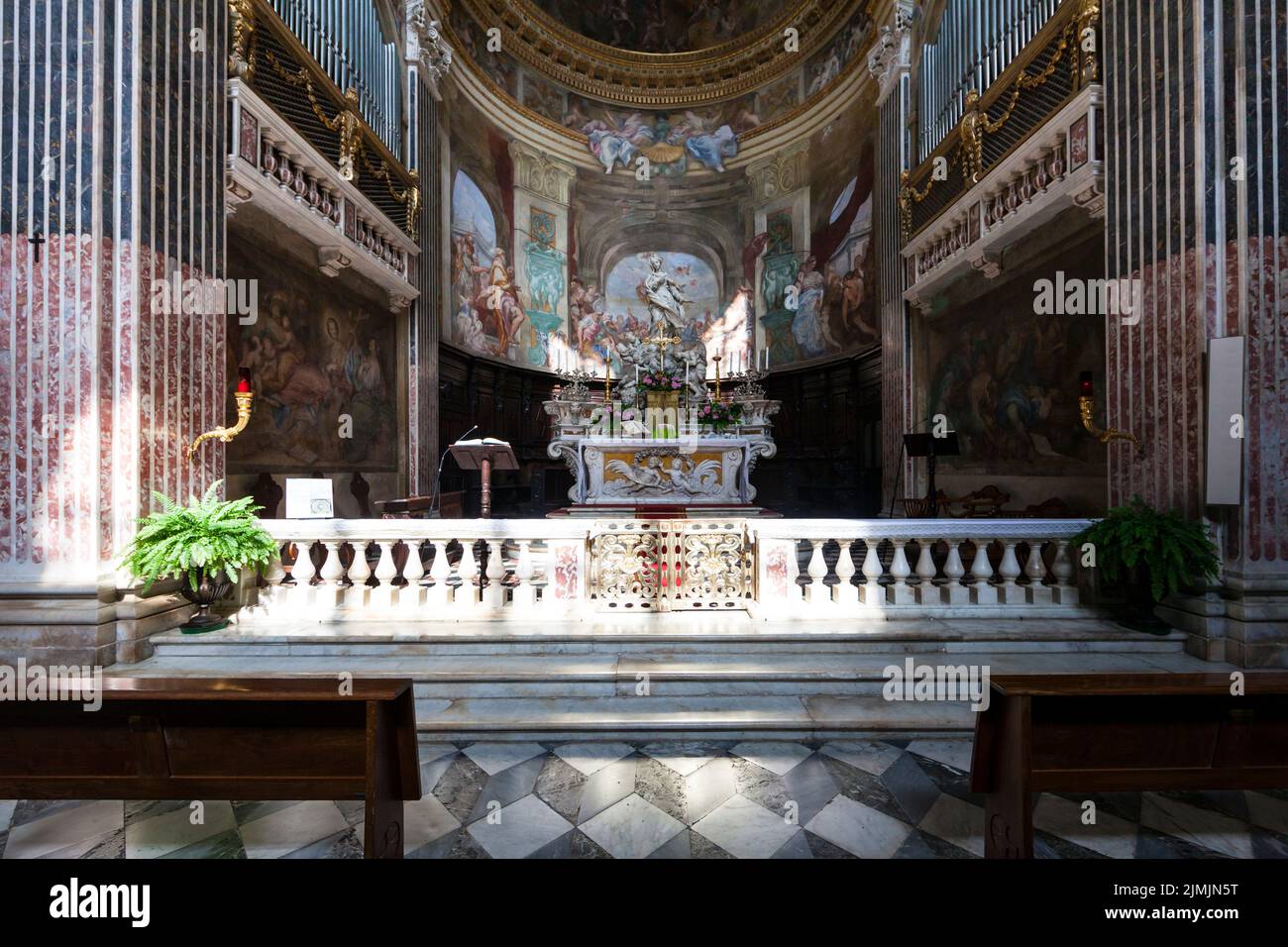 Saint luca hi-res stock photography and images - Alamy