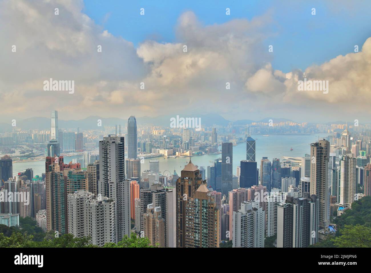 Peak hong kong viewpoint hi-res stock photography and images - Alamy
