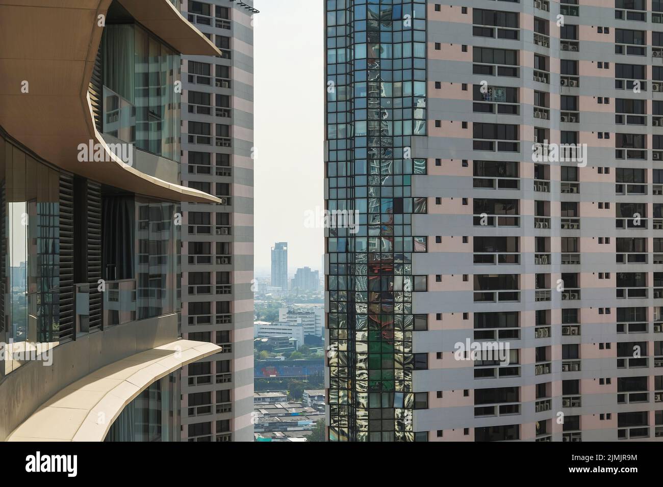 Facade of modern condo building in the Bangkok city Stock Photo - Alamy