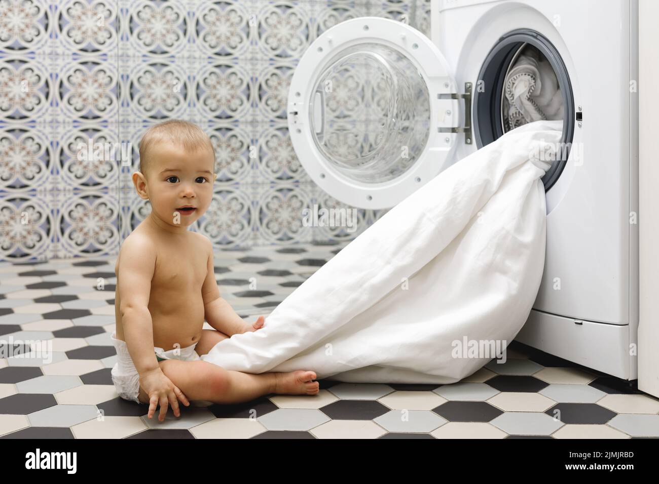 Baby body wash hi-res stock photography and images - Alamy