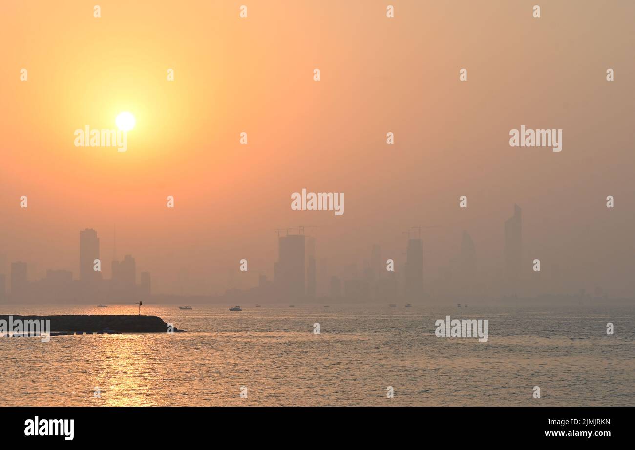 Kuwait City. 7th Aug, 2022. Photo taken on Aug. 6, 2022 shows buildings ...