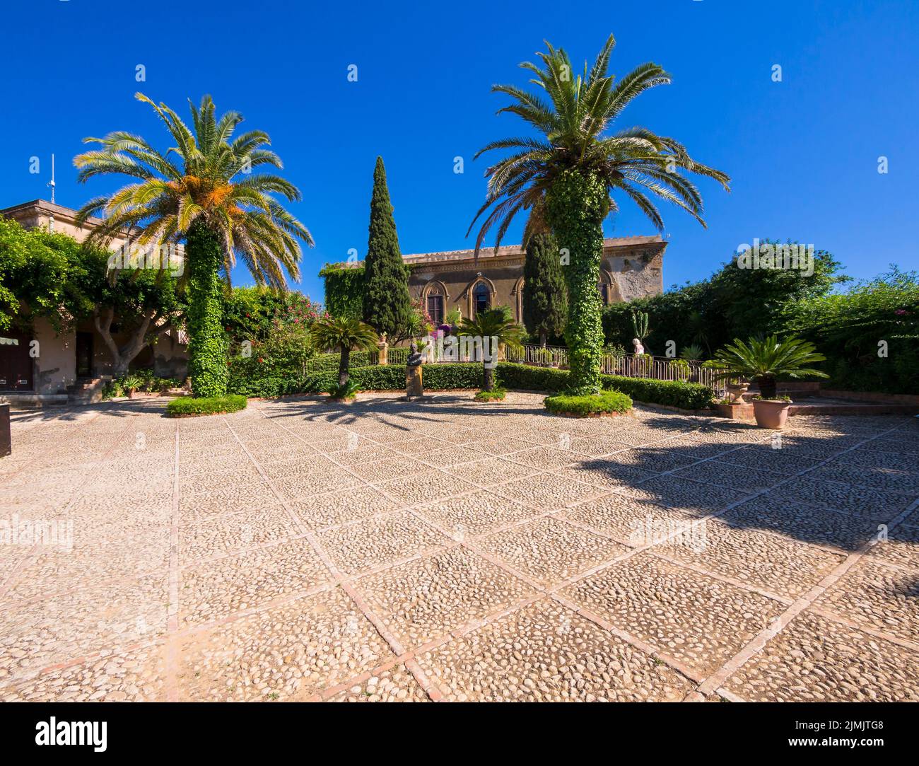 Valle aurea hi-res stock photography and images - Alamy