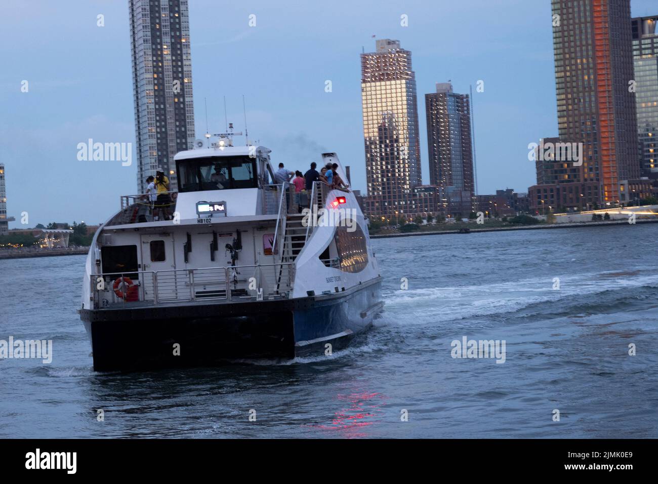 Terminal de ferry public hi-res stock photography and images - Alamy