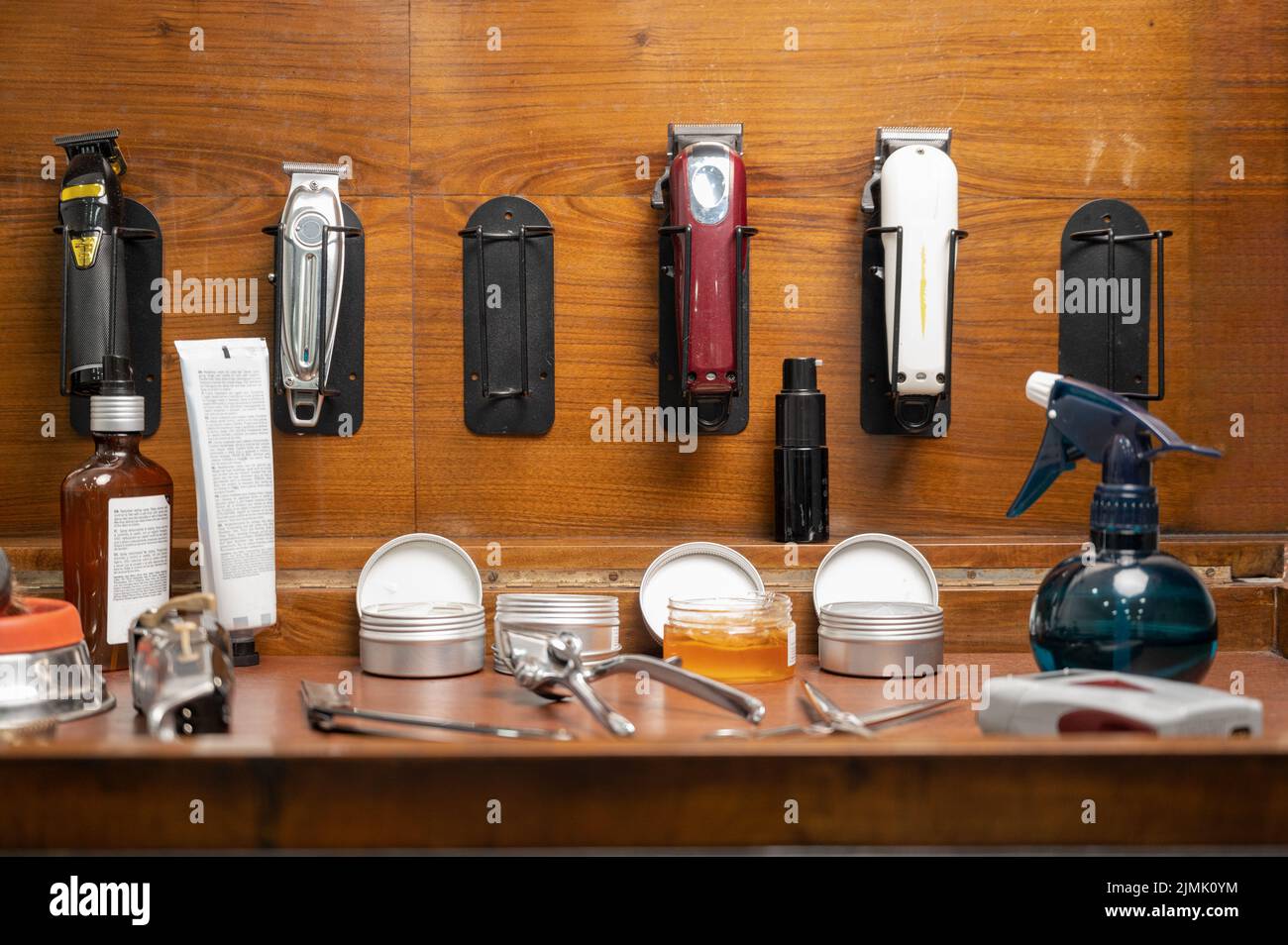 Barber tools in vintage hi-res stock photography and images - Alamy