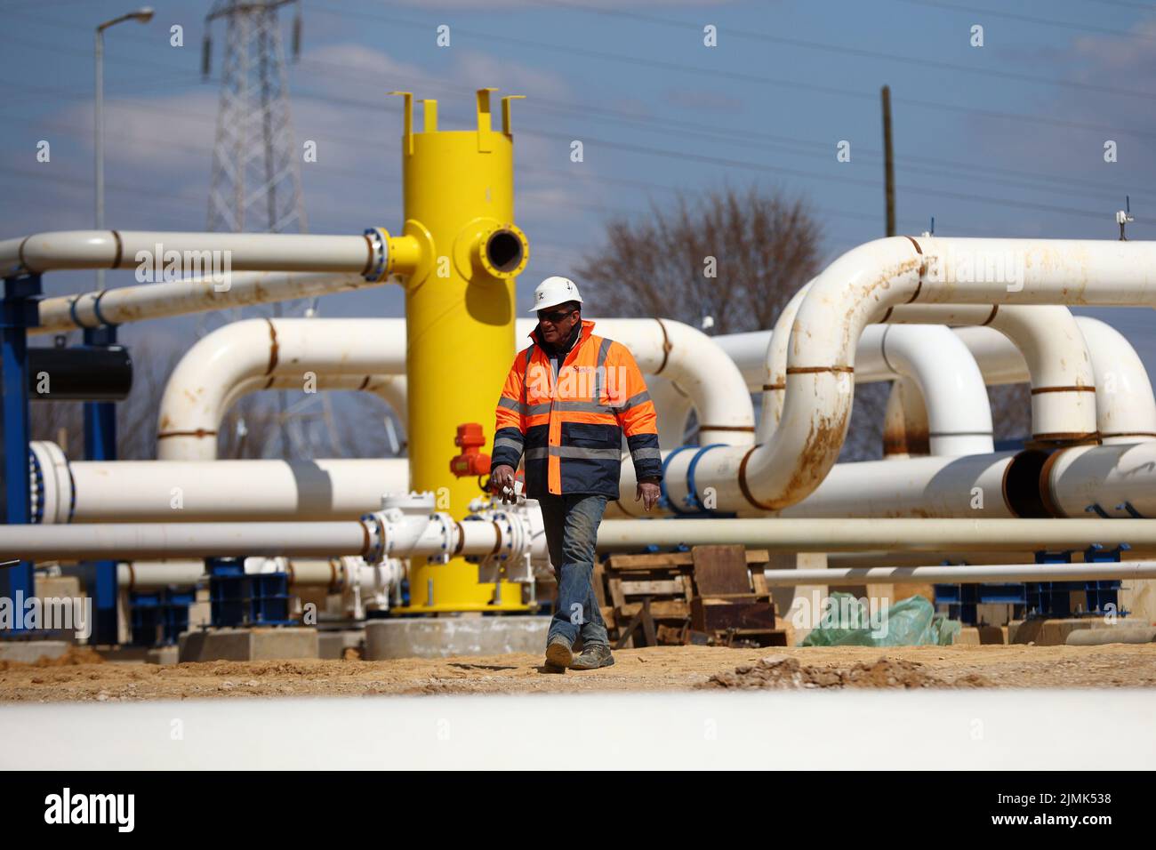 Interconnected natural gas pipeline network Stock Photo - Alamy
