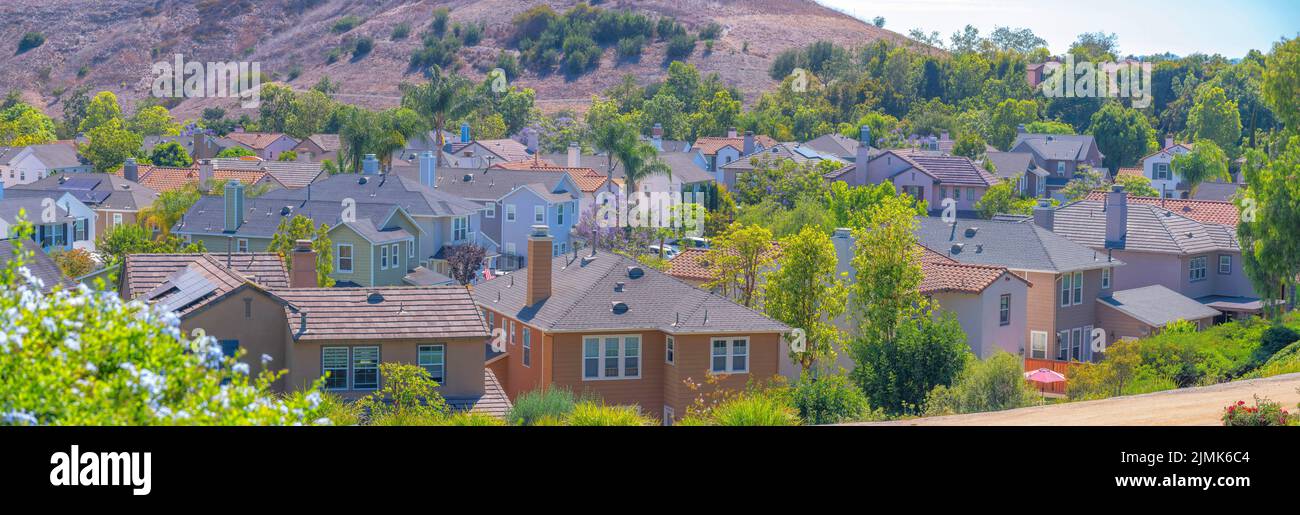 Mountainside residences at Ladera Ranch in Southern California ...