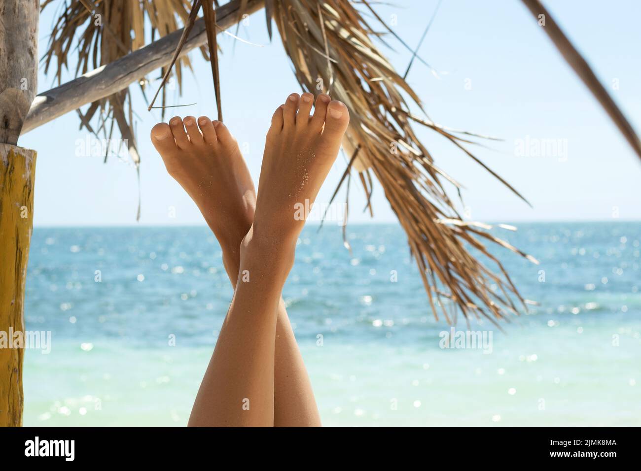 Female feet tan hi-res stock photography and images - Alamy