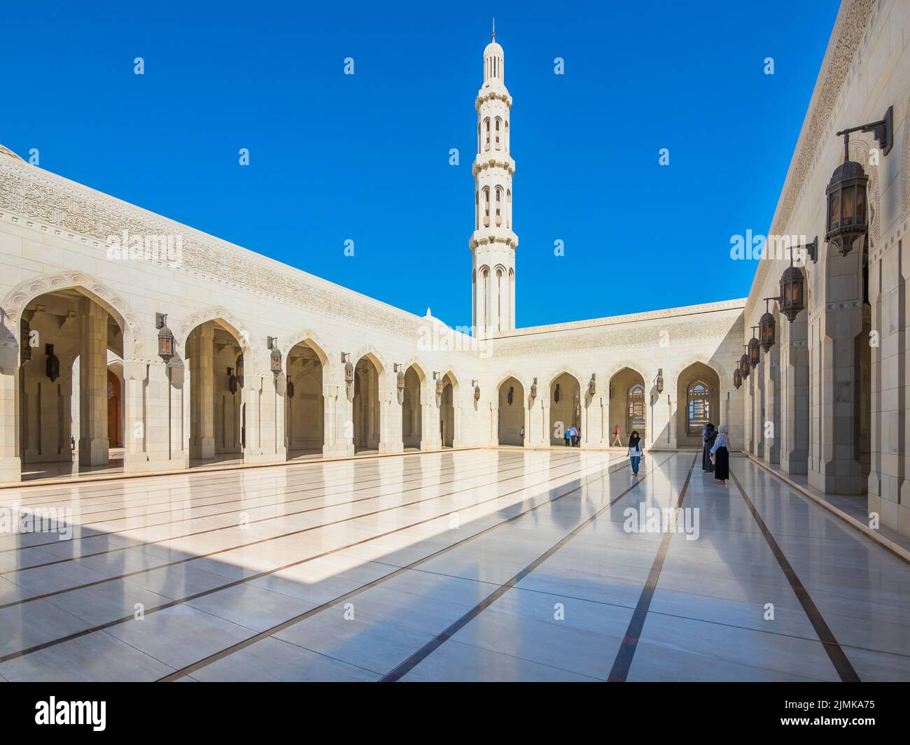 Great Sultan Qabus Mosque Stock Photo - Alamy
