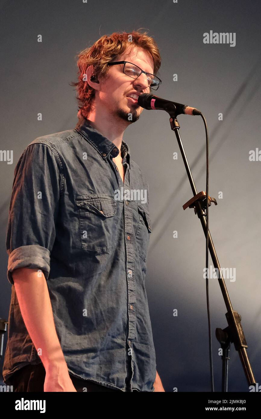 Jonathan "JD" Darley vocalist and guitarist with British a cappella ...