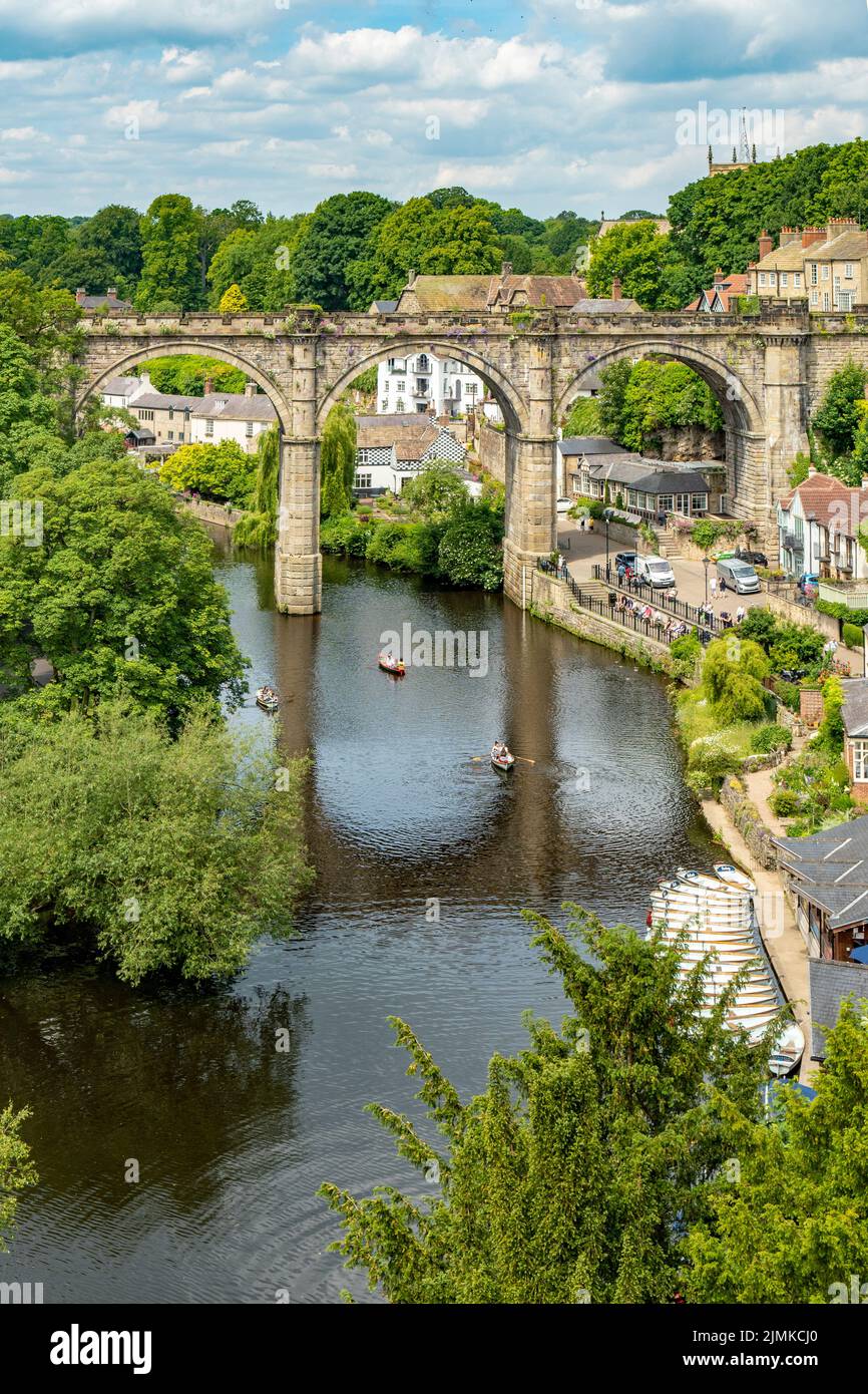 River Nidd and Railway Viaduct, Knaresborough, Yorkshire, England Stock ...