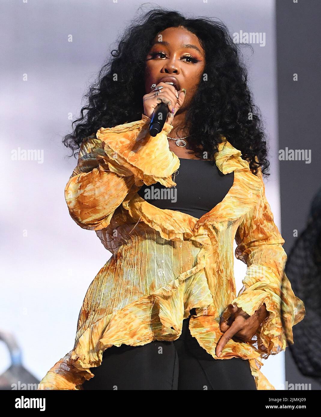 SZA performs during the 2022 Outside Lands Music and Arts Festival at ...