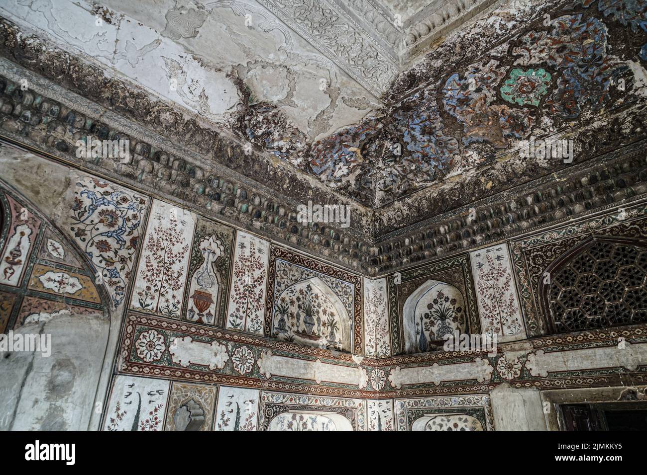 Itimado-Uddaura Mausoleum (Baby Taj, India Stock Photo - Alamy
