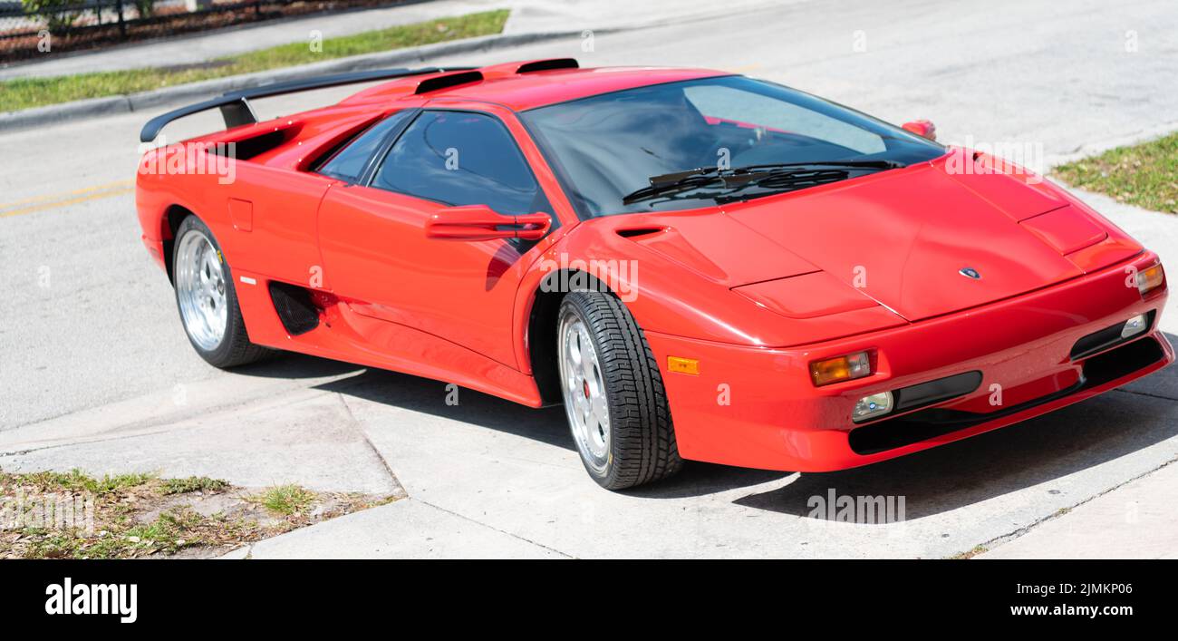Fondo De Pantalla Del Lamborghini Diablo Rojo 100+] Fondos De Fotos De