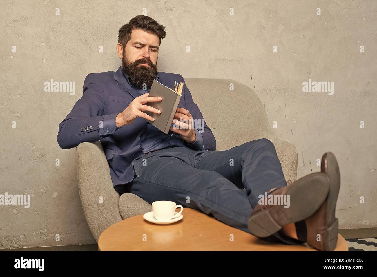 Bearded man ceo read hi-res stock photography and images - Alamy